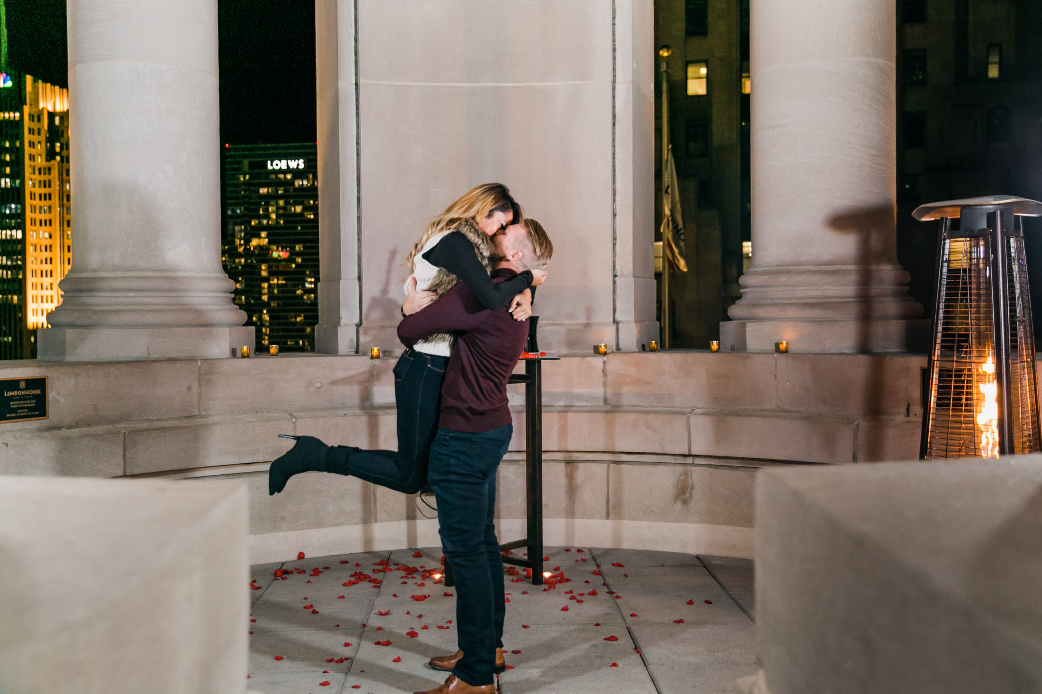 Londonhouse Proposal by Night | Chicago Proposals - janetdphotography.com