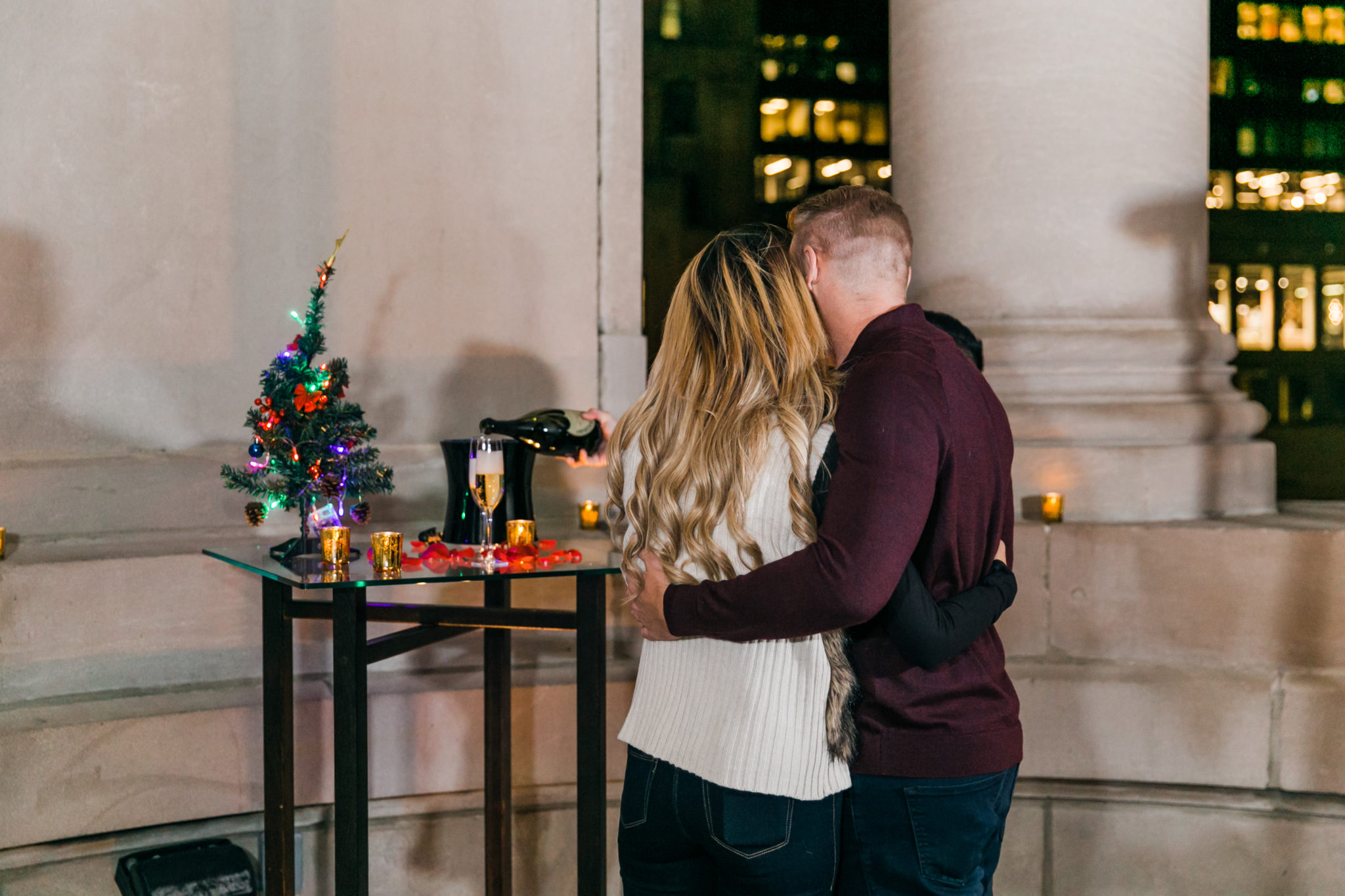 Londonhouse Proposal by Night | Chicago Proposals - janetdphotography.com