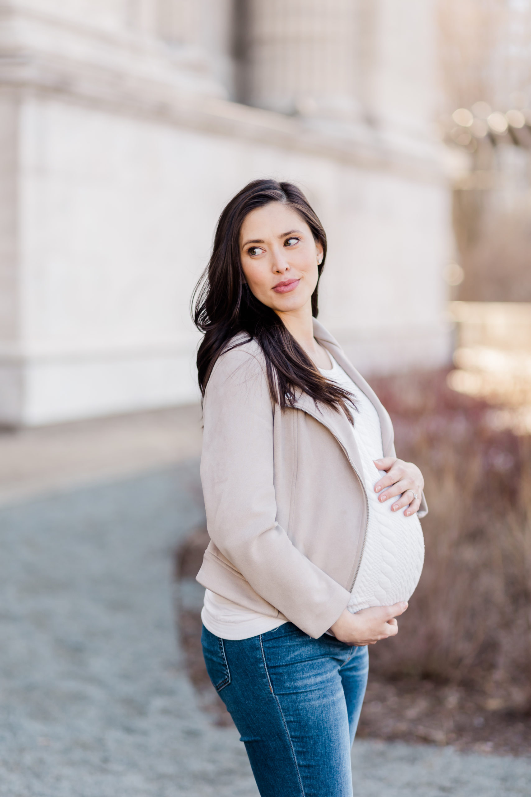 Field Museum Maternity Session - janetdphotography.com